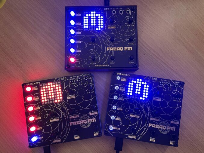 Meebleeps Freaq FM, un sintetizador FM a 8 bits con secuenciador generativo | Hispasonic